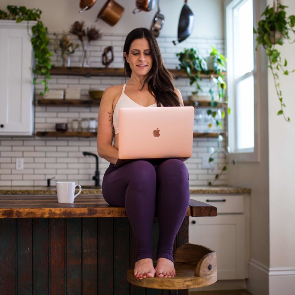 When Writing Heals, with Sarah Ezrin | Erika Belanger Site