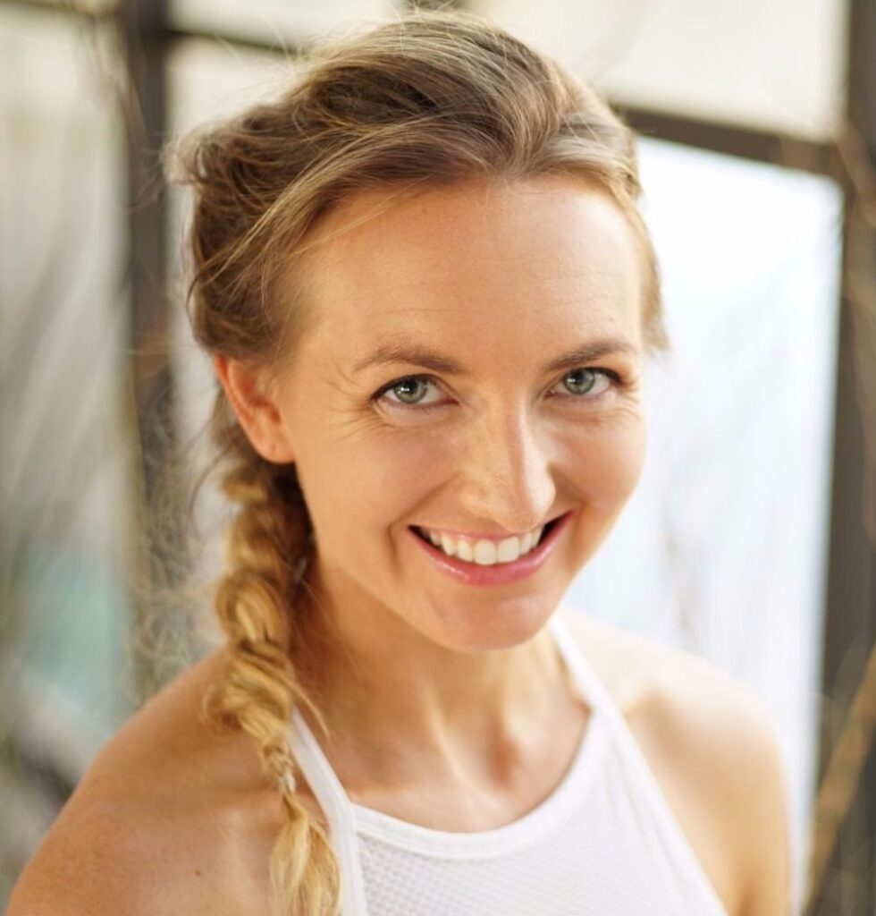 How to Keep Up with Yoga in Moments of Chaos, with Brett Larkin | Erika Belanger Site